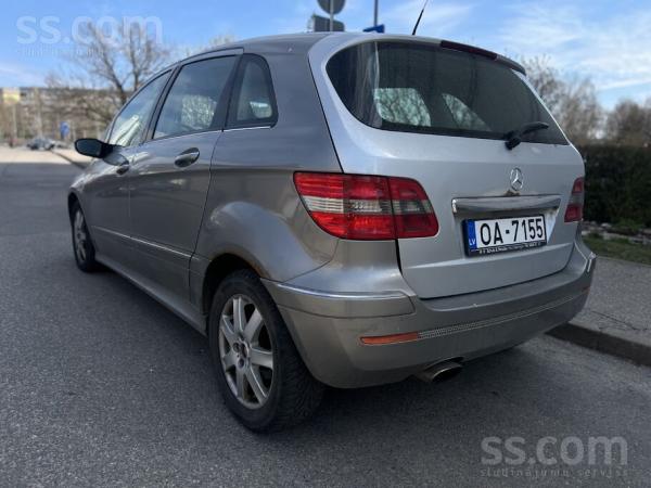 Pelēks Mercedes-Benz B 180 2006 Rīga, ar dzinēja tilpumu 2.00 L un nobraukumu 186 tūkst. km par 1590 €, foto 4 vietnē AUTOMOTO.COM.LV