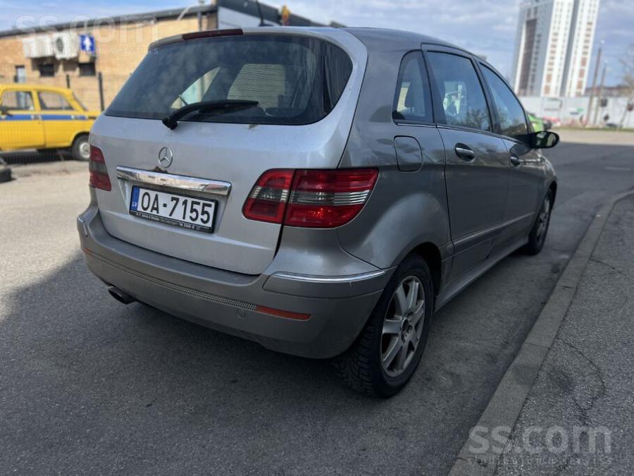 Pelēks Mercedes-Benz B 180 2006 Rīga, ar dzinēja tilpumu 2.00 L un nobraukumu 186 tūkst. km par 1590 €, foto 6 vietnē AUTOMOTO.COM.LV