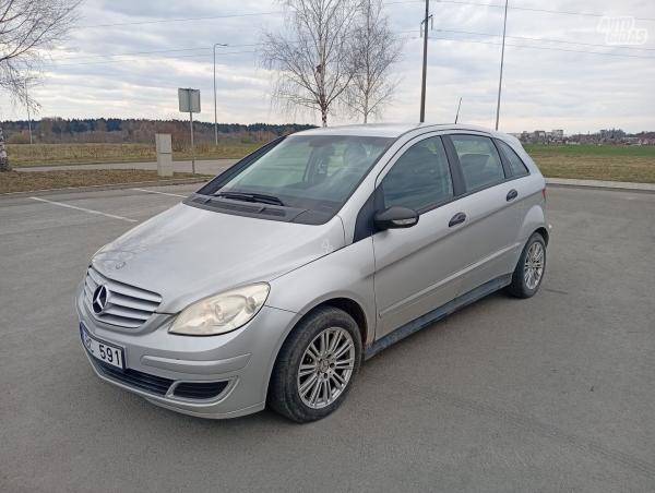 Pelēks Mercedes-Benz B 180 2006 Viļņa, ar dzinēja tilpumu 2.00 L un nobraukumu 273 tūkst. km par 1950 €, foto 1 vietnē AUTOMOTO.COM.LV