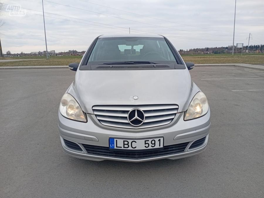 Grey Mercedes-Benz B 180 2006 in Vilnius, with an engine capacity of 2.00 L and mileage of 273 thousand km for 1900 €, photo 3 on AUTOMOTO.COM.LV