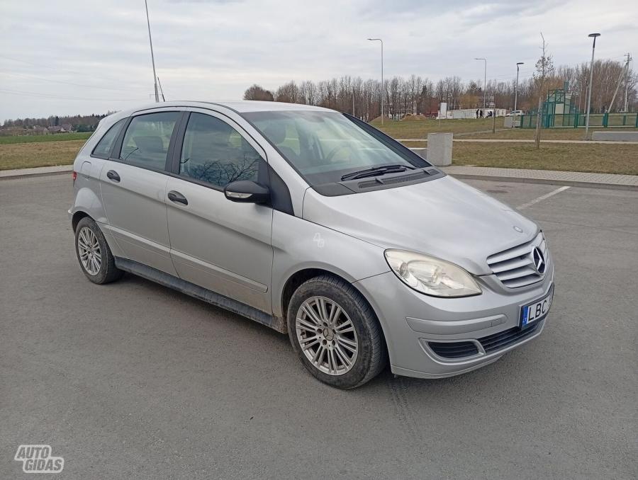Grey Mercedes-Benz B 180 2006 in Vilnius, with an engine capacity of 2.00 L and mileage of 273 thousand km for 1900 €, photo 4 on AUTOMOTO.COM.LV
