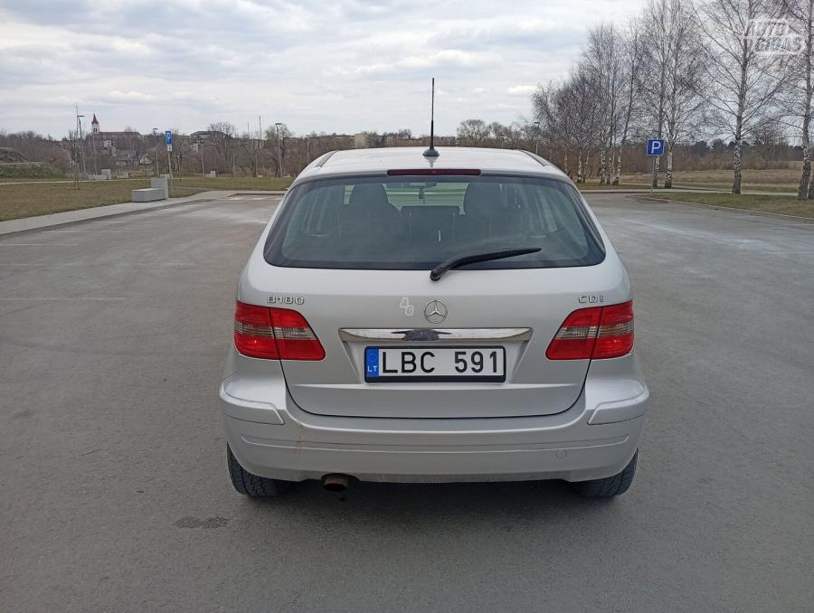 Grey Mercedes-Benz B 180 2006 in Vilnius, with an engine capacity of 2.00 L and mileage of 273 thousand km for 1900 €, photo 7 on AUTOMOTO.COM.LV