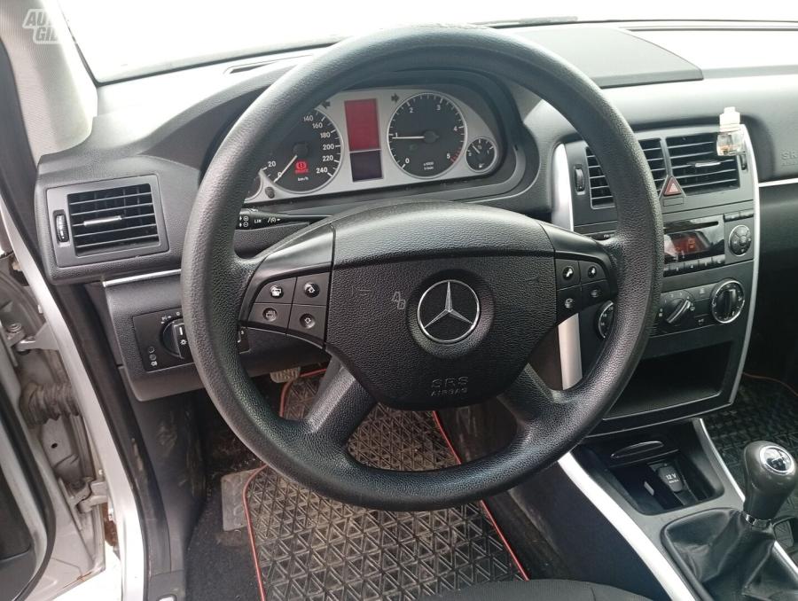 Grey Mercedes-Benz B 180 2006 in Vilnius, with an engine capacity of 2.00 L and mileage of 273 thousand km for 1900 €, photo 12 on AUTOMOTO.COM.LV