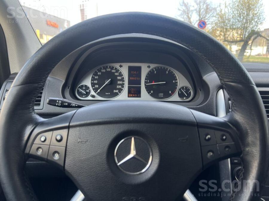 Pelēks Mercedes-Benz B 180 2006 Rīga, ar dzinēja tilpumu 2.00 L un nobraukumu 186 tūkst. km par 1399 €, foto 12 vietnē AUTOMOTO.COM.LV