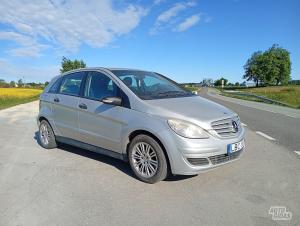Pelēks Mercedes-Benz B 180 2006 Viļņa, ar dzinēja tilpumu 2.00 L un nobraukumu 273 tūkst. km par 1800 €, foto  vietnē AUTOMOTO.COM.LV