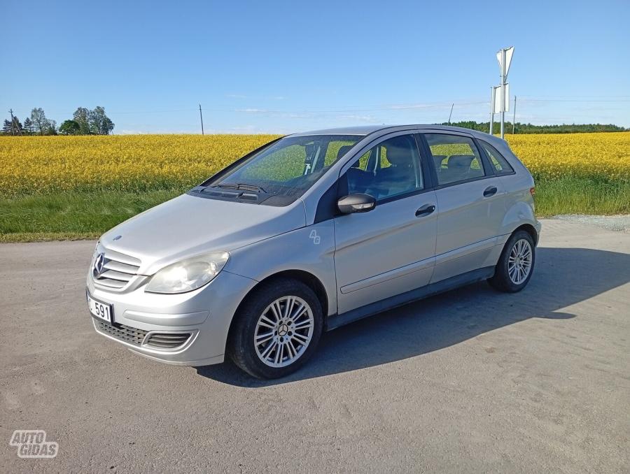 Grey Mercedes-Benz B 180 2006 in Vilnius, with an engine capacity of 2.00 L and mileage of 273 thousand km for 1800 €, photo 1 on AUTOMOTO.COM.LV