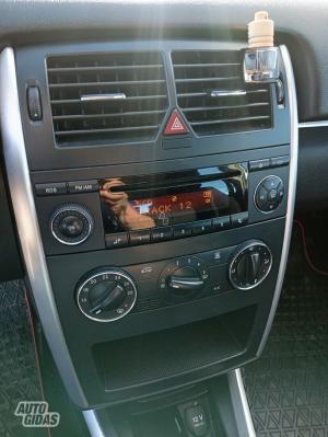 Grey Mercedes-Benz B 180 2006 in Vilnius, with an engine capacity of 2.00 L and mileage of 273 thousand km for 1800 €, photo 20 on AUTOMOTO.COM.LV
