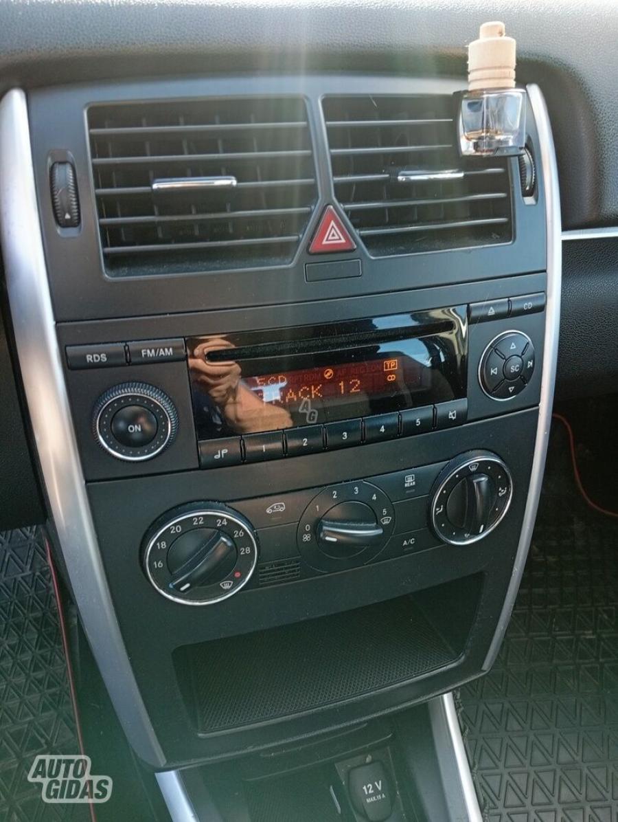 Grey Mercedes-Benz B 180 2006 in Vilnius, with an engine capacity of 2.00 L and mileage of 273 thousand km for 1800 €, photo 20 on AUTOMOTO.COM.LV