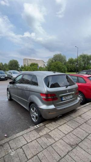 Серый Мерседес Б 180 2006 в Алитус, объемом двигателя 1.99 л и пробегом 252 тыс. км за 1800 €, фото 5 на AUTOMOTO.COM.LV