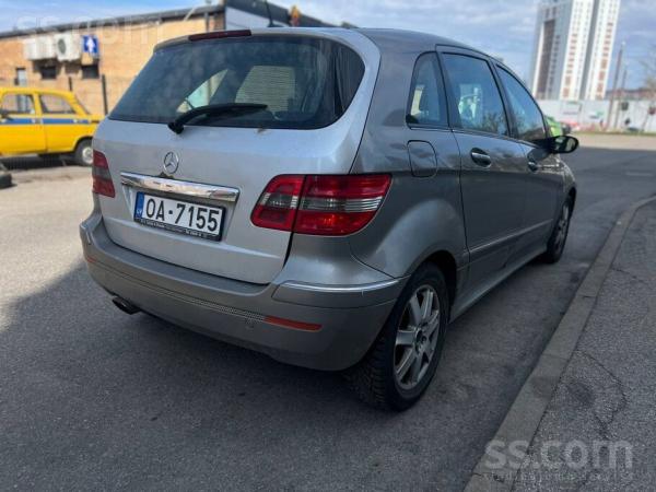 Grey Mercedes-Benz B 180 2006 in Riga, with an engine capacity of 2.00 L and mileage of 190 thousand km for 790 €, photo 5 on AUTOMOTO.COM.LV