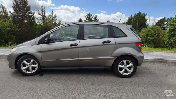 Grey Mercedes-Benz B 180 2006 in Alytus, with an engine capacity of 1.90 L and mileage of 231 thousand km for 1500 €, photo 8 on AUTOMOTO.COM.LV