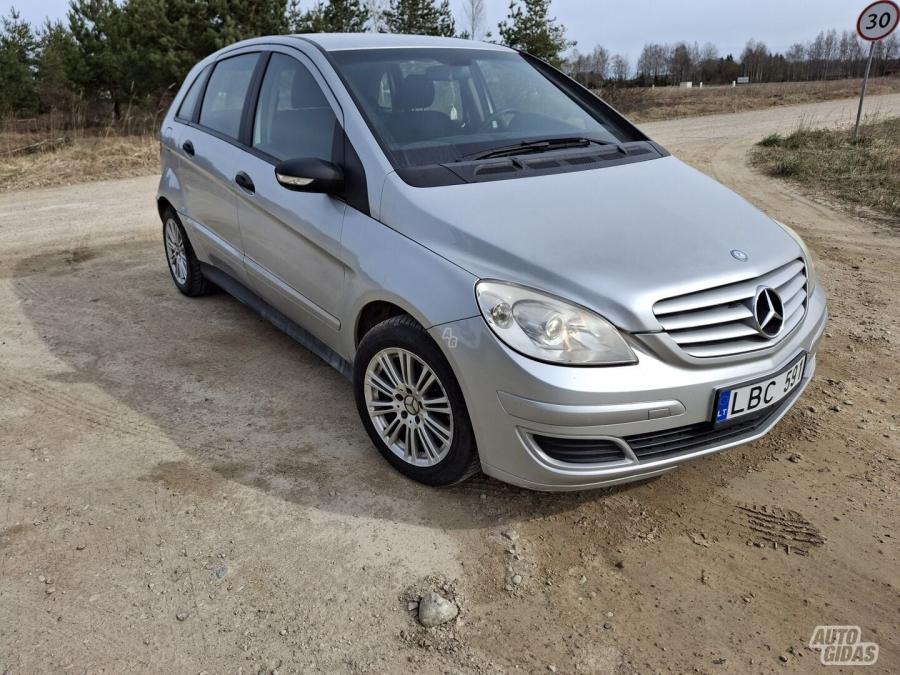 Grey Mercedes-Benz B 180 2007 in Mazeikiai, with an engine capacity of 2.00 L and mileage of 257 thousand km for 2200 €, photo 1 on AUTOMOTO.COM.LV