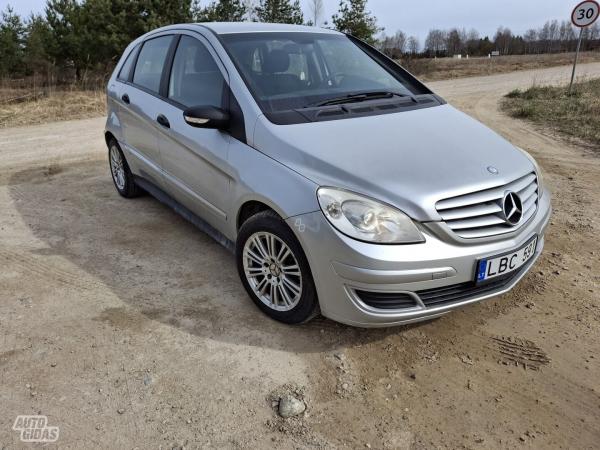 Pelēks Mercedes-Benz B 180 2007 Mažeikiai, ar dzinēja tilpumu 2.00 L un nobraukumu 258 tūkst. km par 1950 €, foto 2 vietnē AUTOMOTO.COM.LV