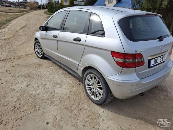Pelēks Mercedes-Benz B 180 2007 Mažeikiai, ar dzinēja tilpumu 2.00 L un nobraukumu 258 tūkst. km par 1950 €, foto 4 vietnē AUTOMOTO.COM.LV