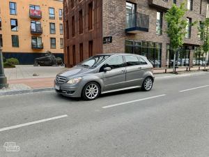 Pelēks Mercedes-Benz B 180 2007 Viļņa, ar dzinēja tilpumu 1.90 L un nobraukumu 251 tūkst. km par 2300 €, foto 3 vietnē AUTOMOTO.COM.LV