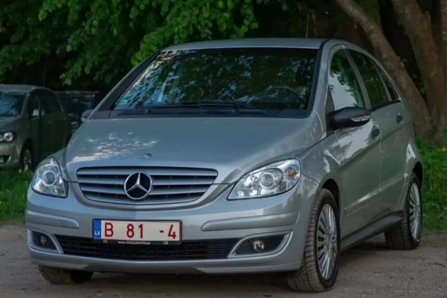 Grey Mercedes-Benz B 180 2007 in Grobiņa, with an engine capacity of 2.00 L and mileage of 251 thousand km for 3990 €, photo 1 on AUTOMOTO.COM.LV