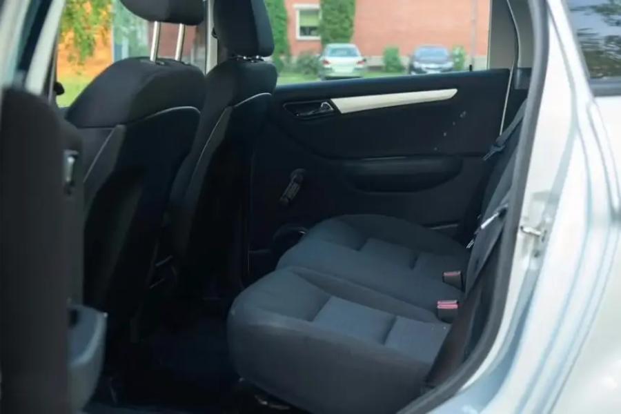 Grey Mercedes-Benz B 180 2007 in Grobiņa, with an engine capacity of 2.00 L and mileage of 251 thousand km for 3990 €, photo 14 on AUTOMOTO.COM.LV