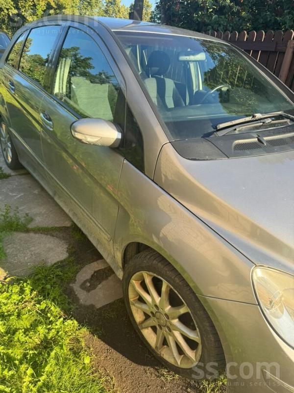 Pelēks Mercedes-Benz B 180 2007 Jelgava, ar dzinēja tilpumu 2.00 L un nobraukumu 398 tūkst. km par 1500 €, foto 3 vietnē AUTOMOTO.COM.LV