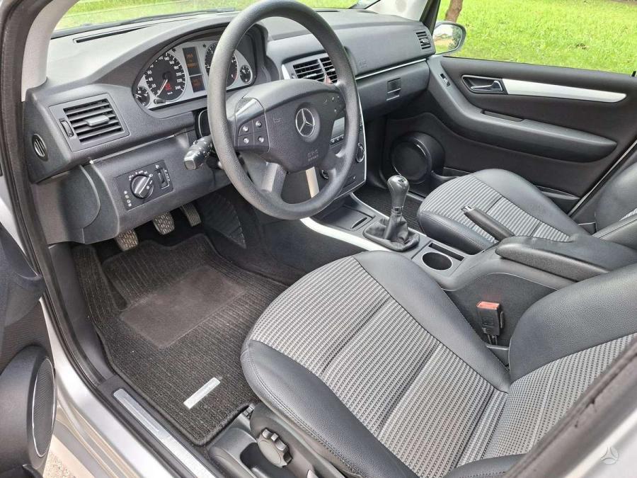 Grey Mercedes-Benz B 180 2007 in Marijampole, with an engine capacity of 1.99 L and mileage of 200 thousand km for 2290 €, photo 15 on AUTOMOTO.COM.LV