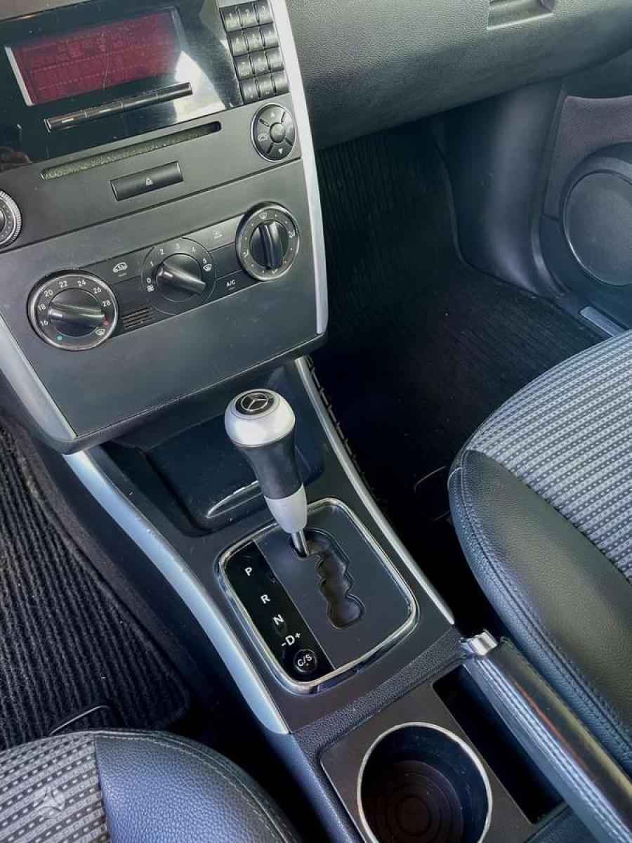 Pelēks Mercedes-Benz B 180 2007 Viļņa, ar dzinēja tilpumu 1.99 L un nobraukumu 251 tūkst. km par 1800 €, foto 10 vietnē AUTOMOTO.COM.LV