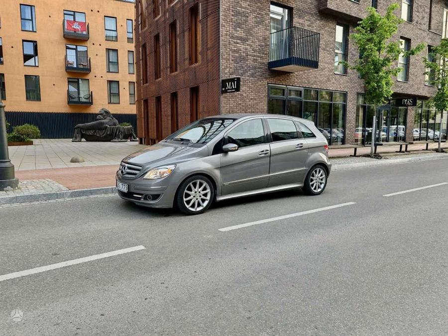 Pelēks Mercedes-Benz B 180 2007 Viļņa, ar dzinēja tilpumu 1.99 L un nobraukumu 251 tūkst. km par 1800 €, foto 12 vietnē AUTOMOTO.COM.LV