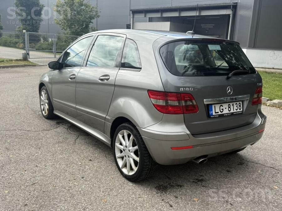Grey Mercedes-Benz B 180 2007 in Riga, with an engine capacity of 2.00 L and mileage of 390 thousand km for 700 €, photo 5 on AUTOMOTO.COM.LV