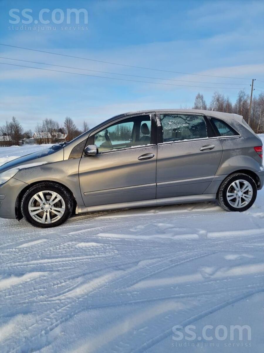 Pelēks Mercedes-Benz B 180 2008 Rēzekne, ar dzinēja tilpumu 2.00 L un nobraukumu 227 tūkst. km par 2500 €, foto 1 vietnē AUTOMOTO.COM.LV