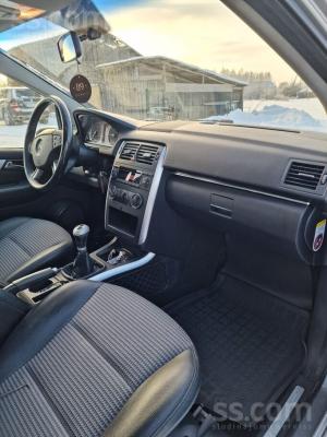 Pelēks Mercedes-Benz B 180 2008 Rēzekne, ar dzinēja tilpumu 2.00 L un nobraukumu 227 tūkst. km par 2500 €, foto 5 vietnē AUTOMOTO.COM.LV