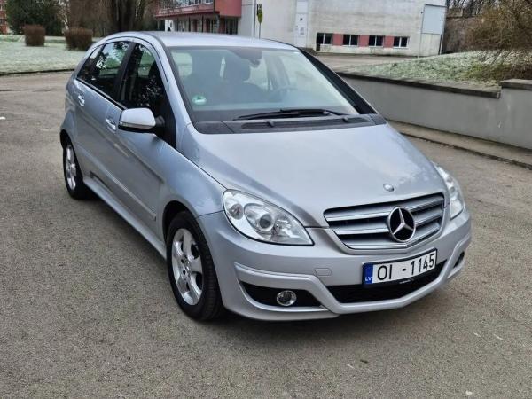 Grey Mercedes-Benz B 180 2008 in Jekabpils, with an engine capacity of 2.00 L and mileage of 265 thousand km for 4490 €, photo 4 on AUTOMOTO.COM.LV