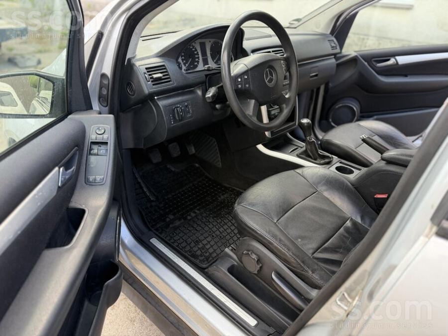 Grey Mercedes-Benz B 180 2008 in Daugavpils, with an engine capacity of 2.00 L and mileage of 170 thousand km for 3700 €, photo 11 on AUTOMOTO.COM.LV