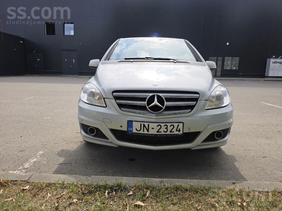Pelēks Mercedes-Benz B 180 2008 Rīga, ar dzinēja tilpumu 2.00 L un nobraukumu 225 tūkst. km par 2700 €, foto 9 vietnē AUTOMOTO.COM.LV