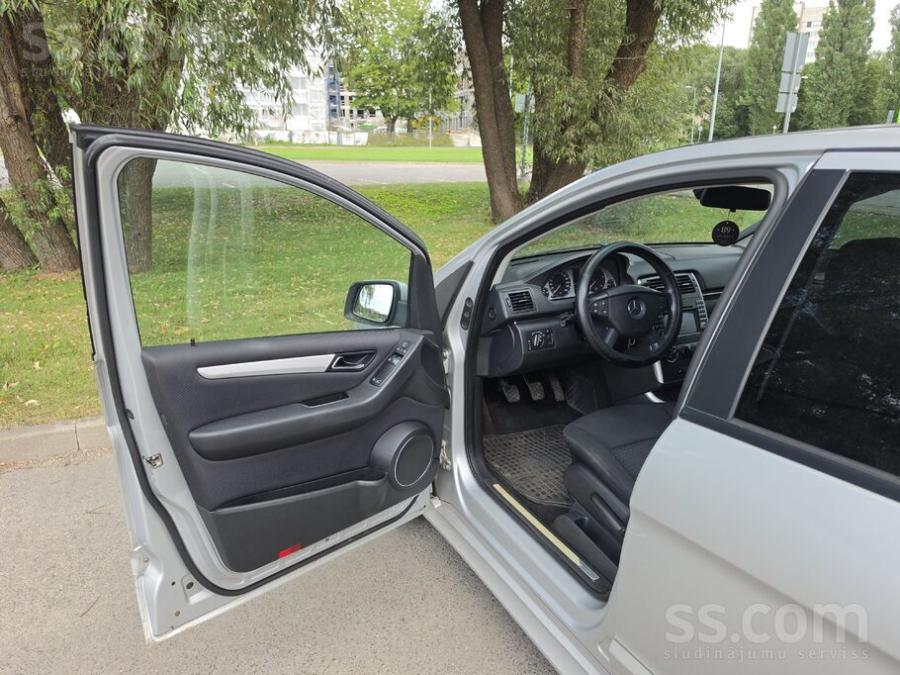 Pelēks Mercedes-Benz B 180 2008 Rīga, ar dzinēja tilpumu 2.00 L un nobraukumu 225 tūkst. km par 2700 €, foto 11 vietnē AUTOMOTO.COM.LV