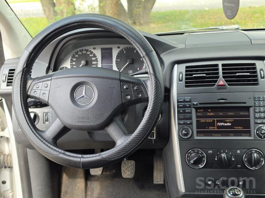 Pelēks Mercedes-Benz B 180 2008 Rīga, ar dzinēja tilpumu 2.00 L un nobraukumu 225 tūkst. km par 2700 €, foto 17 vietnē AUTOMOTO.COM.LV