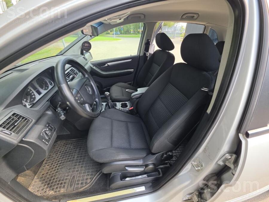 Pelēks Mercedes-Benz B 180 2008 Rīga, ar dzinēja tilpumu 2.00 L un nobraukumu 225 tūkst. km par 2700 €, foto 18 vietnē AUTOMOTO.COM.LV