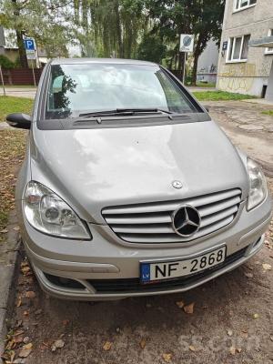 Pelēks Mercedes-Benz B 180 2008 Rīga, ar dzinēja tilpumu 2.00 L un nobraukumu 249 tūkst. km par 2000 €, foto 4 vietnē AUTOMOTO.COM.LV