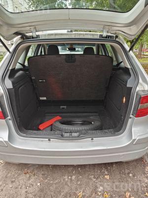 Pelēks Mercedes-Benz B 180 2008 Rīga, ar dzinēja tilpumu 2.00 L un nobraukumu 249 tūkst. km par 2000 €, foto 13 vietnē AUTOMOTO.COM.LV