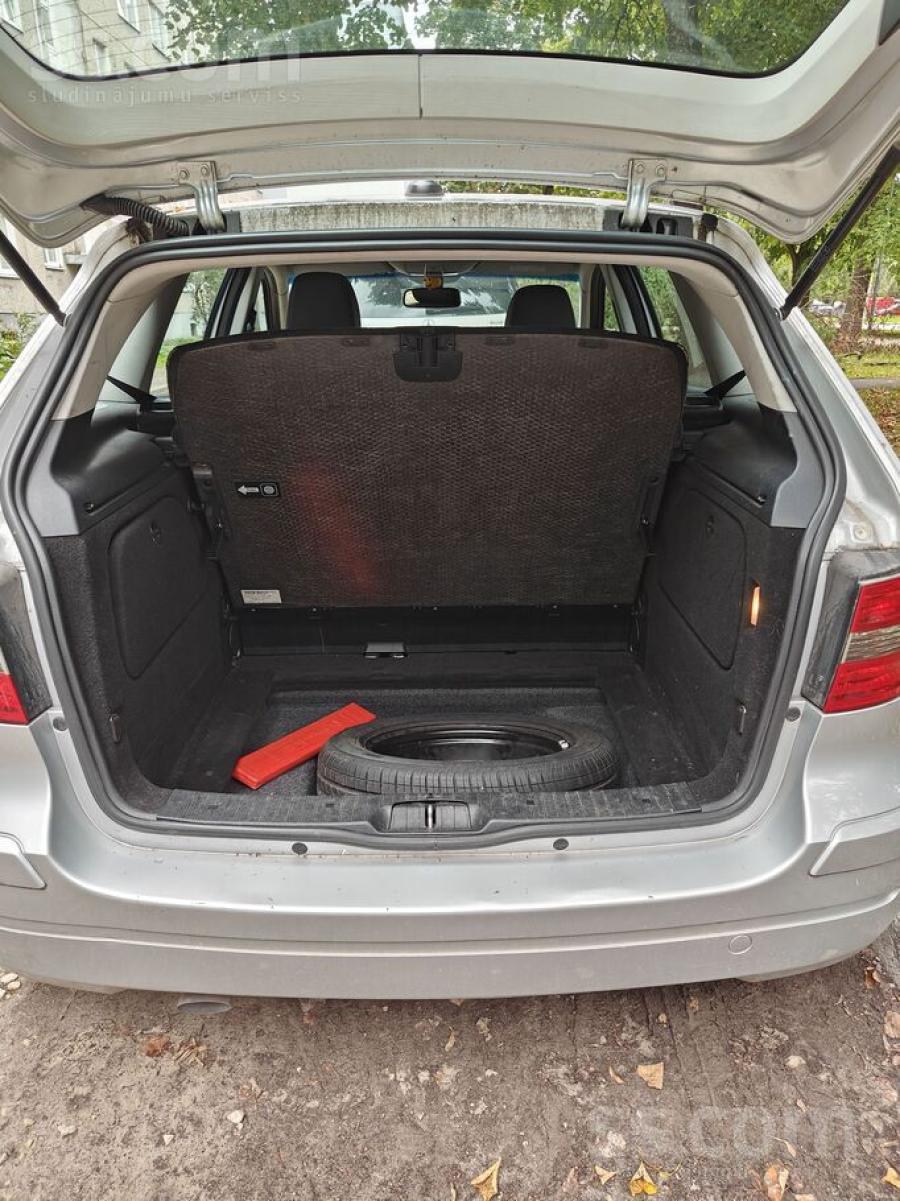 Pelēks Mercedes-Benz B 180 2008 Rīga, ar dzinēja tilpumu 2.00 L un nobraukumu 249 tūkst. km par 2000 €, foto 13 vietnē AUTOMOTO.COM.LV