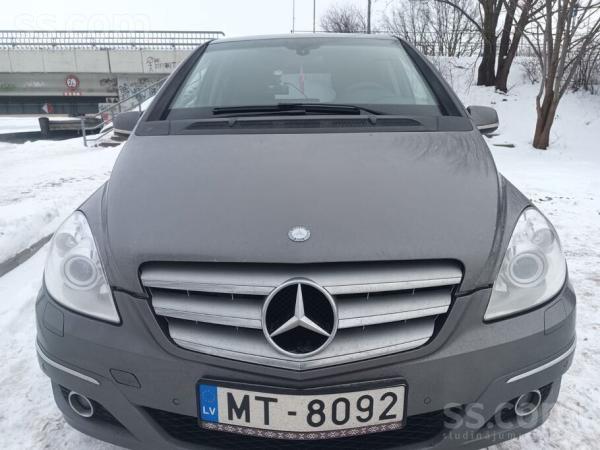 Grey Mercedes-Benz B 180 2009 in Liepaja, with an engine capacity of 2.00 L and mileage of 242 thousand km for 3200 €, photo 2 on AUTOMOTO.COM.LV