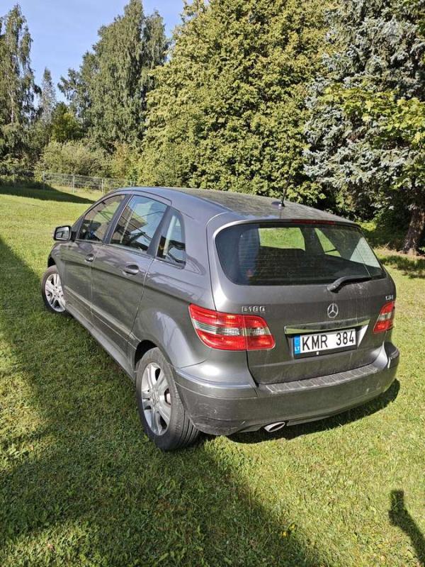 Grey Mercedes-Benz B 180 2009 in Marijampole, with an engine capacity of 1.99 L and mileage of 240 thousand km for 2400 €, photo 4 on AUTOMOTO.COM.LV