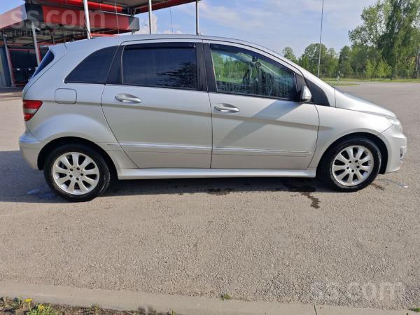 Grey Mercedes-Benz B 180 2010 in Daugavpils, with an engine capacity of 2.00 L and mileage of 225 thousand km for 3000 €, photo 3 on AUTOMOTO.COM.LV
