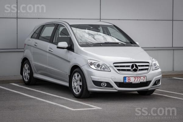 Grey Mercedes-Benz B 180 2010 in Riga, with an engine capacity of 2.00 L and mileage of 208 thousand km for 5750 €, photo 3 on AUTOMOTO.COM.LV