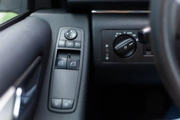 Pelēks Mercedes-Benz B 180 2010 Rīga, ar dzinēja tilpumu 2.00 L un nobraukumu 249 tūkst. km par 5295 €, foto 8 vietnē AUTOMOTO.COM.LV
