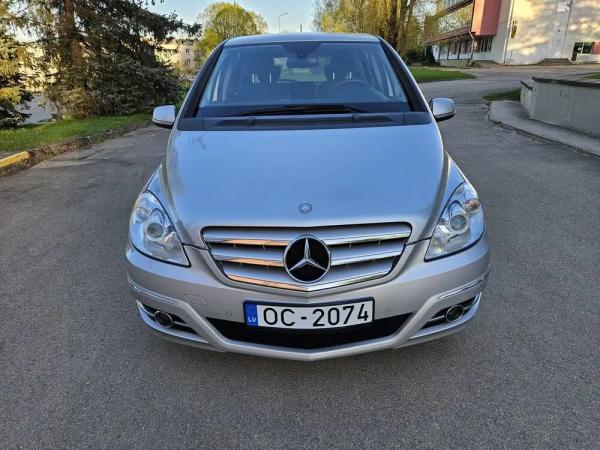 Pelēks Mercedes-Benz B 180 2010 Jēkabpils, ar dzinēja tilpumu 2.00 L un nobraukumu 286 tūkst. km par 2500 €, foto 3 vietnē AUTOMOTO.COM.LV