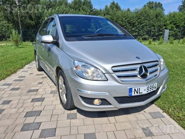 Pelēks Mercedes-Benz B 180 2010 Rīga, ar dzinēja tilpumu 2.00 L un nobraukumu 216 tūkst. km par 3300 €, foto 2 vietnē AUTOMOTO.COM.LV