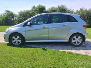 Pelēks Mercedes-Benz B 180 2010 Rīga, ar dzinēja tilpumu 2.00 L un nobraukumu 216 tūkst. km par 3300 €, foto 4 vietnē AUTOMOTO.COM.LV