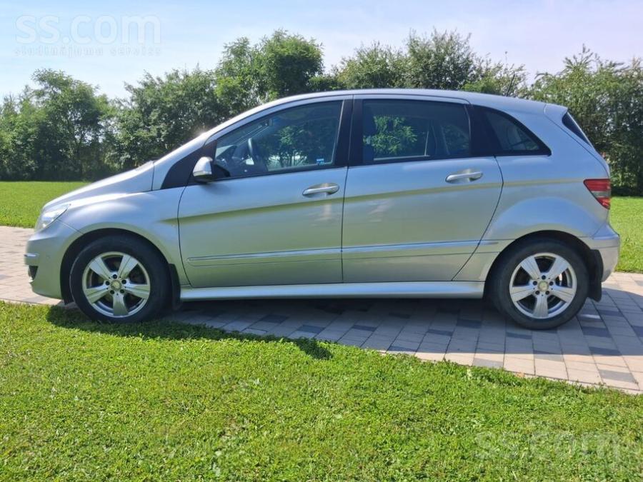 Pelēks Mercedes-Benz B 180 2010 Rīga, ar dzinēja tilpumu 2.00 L un nobraukumu 216 tūkst. km par 3300 €, foto 4 vietnē AUTOMOTO.COM.LV