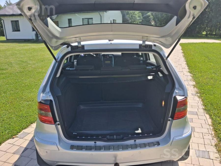 Pelēks Mercedes-Benz B 180 2010 Rīga, ar dzinēja tilpumu 2.00 L un nobraukumu 216 tūkst. km par 3300 €, foto 8 vietnē AUTOMOTO.COM.LV