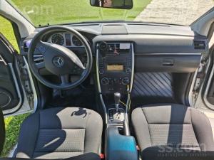 Pelēks Mercedes-Benz B 180 2010 Rīga, ar dzinēja tilpumu 2.00 L un nobraukumu 216 tūkst. km par 3300 €, foto 13 vietnē AUTOMOTO.COM.LV
