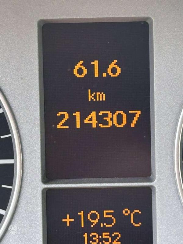 Pelēks Mercedes-Benz B 180 2011 Kauņa, ar dzinēja tilpumu 2.00 L un nobraukumu 214 tūkst. km par 3750 €, foto 8 vietnē AUTOMOTO.COM.LV