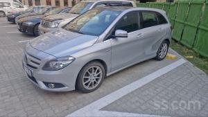 Grey Mercedes-Benz B 180 2011 in Riga, with an engine capacity of 1.80 L and mileage of 300 thousand km for 3100 €, photo 3 on AUTOMOTO.COM.LV